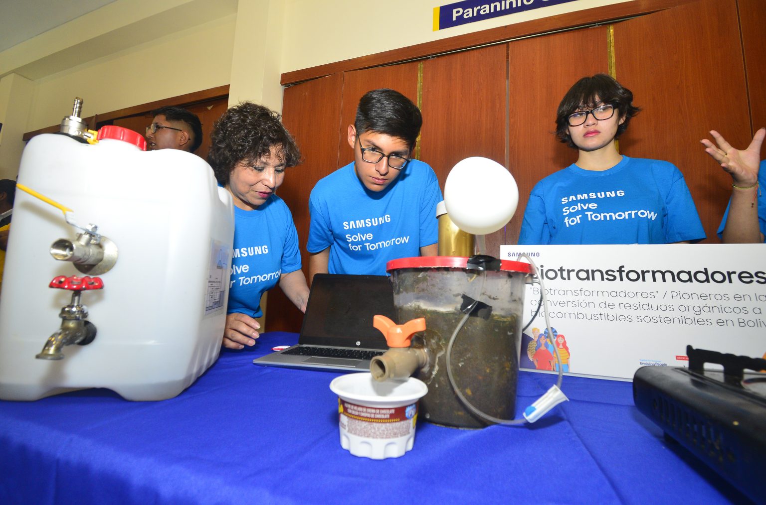 Students design and build a biodigester that converts waste into biogas ...